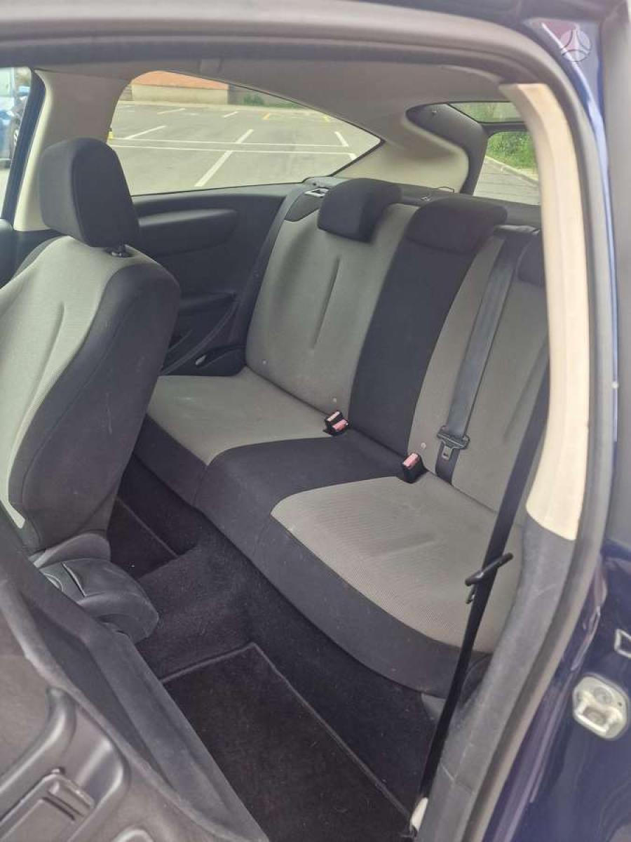 Blue Citroen C4 2006 in Siauliai, with an engine capacity of 1.56 L and mileage of 160 thousand km for 1500 €, photo 12 on AUTOMOTO.COM.LV
