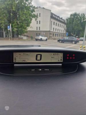 Blue Citroen C4 2006 in Siauliai, with an engine capacity of 1.56 L and mileage of 160 thousand km for 1500 €, photo 13 on AUTOMOTO.COM.LV