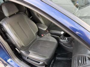 Blue Citroen C4 2007 in Vilnius, with an engine capacity of 2.00 L and mileage of 267 thousand km for 950 €, photo 17 on AUTOMOTO.COM.LV