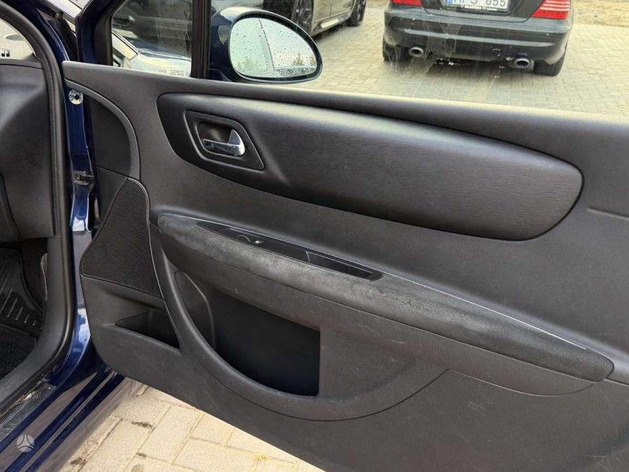 Blue Citroen C4 2007 in Vilnius, with an engine capacity of 2.00 L and mileage of 267 thousand km for 950 €, photo 22 on AUTOMOTO.COM.LV