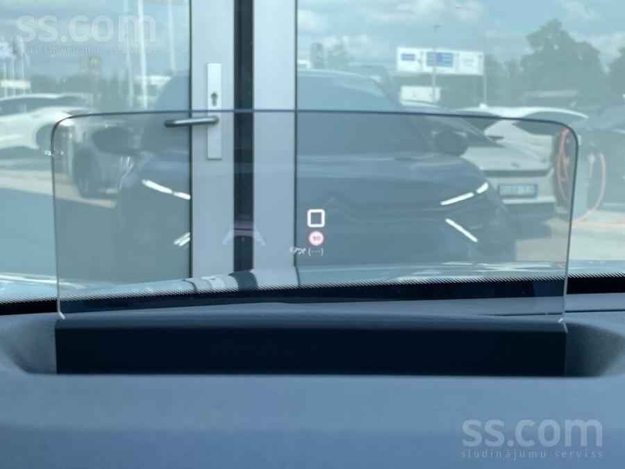 Blue Citroen C4 2021 in Riga, with an engine capacity of 1.20 L and mileage of 77 thousand km for 14990 €, photo 33 on AUTOMOTO.COM.LV
