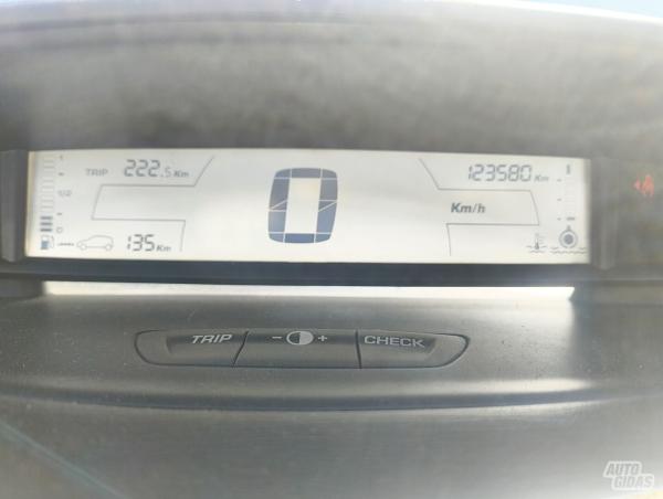 Синий Ситроен С4 2005 в Укмерге, объемом двигателя 1.60 л и пробегом 124 тыс. км за 1300 €, фото 8 на AUTOMOTO.COM.LV