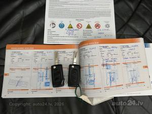 Zils Citroen C4 2006 Tallina, ar dzinēja tilpumu 1.60 L un nobraukumu 229 tūkst. km par 1200 €, foto 13 vietnē AUTOMOTO.COM.LV