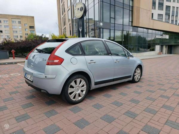 Zils Citroen C4 2007 Viļņa, ar dzinēja tilpumu 2.00 L un nobraukumu 285 tūkst. km par 1400 €, foto 8 vietnē AUTOMOTO.COM.LV