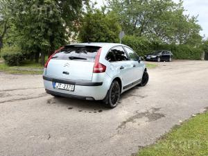 Blue Citroen C4 2007 in Ogre, with an engine capacity of 1.60 L and mileage of 295 thousand km for 1600 €, photo 4 on AUTOMOTO.COM.LV