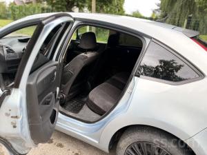 Blue Citroen C4 2007 in Ogre, with an engine capacity of 1.60 L and mileage of 295 thousand km for 1600 €, photo 7 on AUTOMOTO.COM.LV