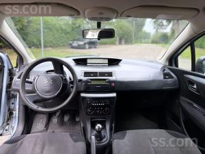 Blue Citroen C4 2007 in Ogre, with an engine capacity of 1.60 L and mileage of 295 thousand km for 1600 €, photo 8 on AUTOMOTO.COM.LV