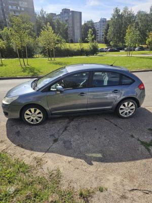 Blue Citroen C4 2007 in Vilnius, with an engine capacity of 1.59 L and mileage of 147 thousand km for 1300 €, photo 9 on AUTOMOTO.COM.LV