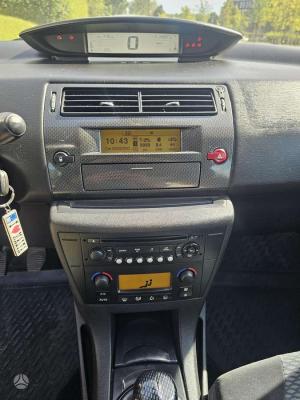 Blue Citroen C4 2007 in Vilnius, with an engine capacity of 1.59 L and mileage of 147 thousand km for 1300 €, photo 12 on AUTOMOTO.COM.LV