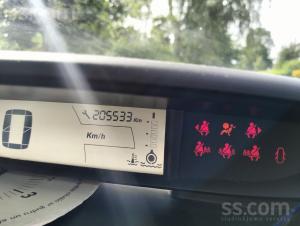 Zils Citroen C4 2007 Jelgava, ar dzinēja tilpumu 1.40 L un nobraukumu 206 tūkst. km par 1000 €, foto 5 vietnē AUTOMOTO.COM.LV