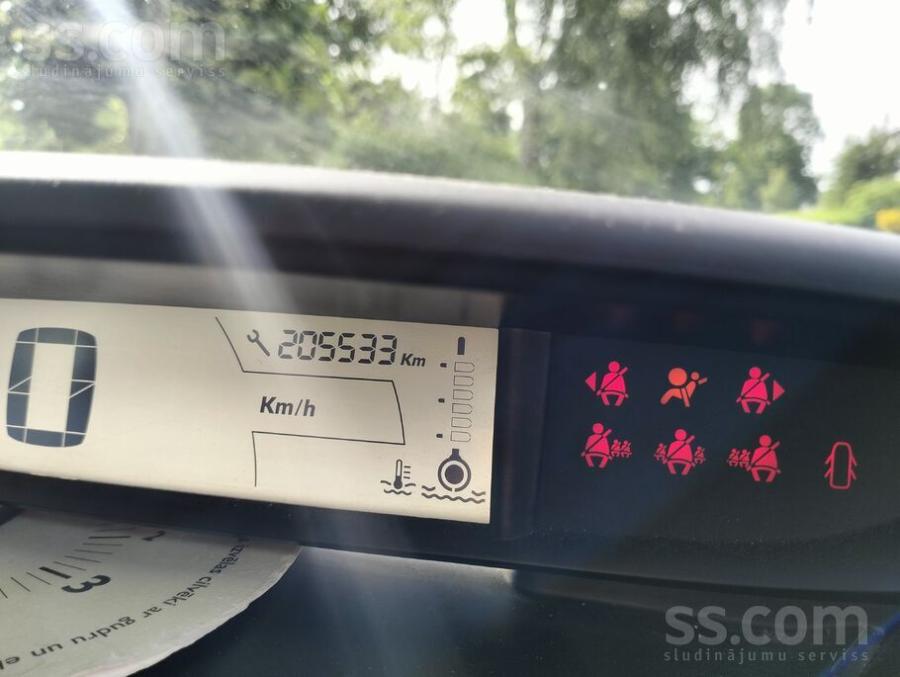 Zils Citroen C4 2007 Jelgava, ar dzinēja tilpumu 1.40 L un nobraukumu 206 tūkst. km par 1000 €, foto 5 vietnē AUTOMOTO.COM.LV