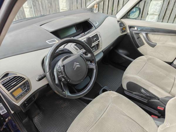 Blue Citroen C4 2007 in Vilnius, with an engine capacity of 2.00 L and mileage of 369 thousand km for 600 €, photo 5 on AUTOMOTO.COM.LV