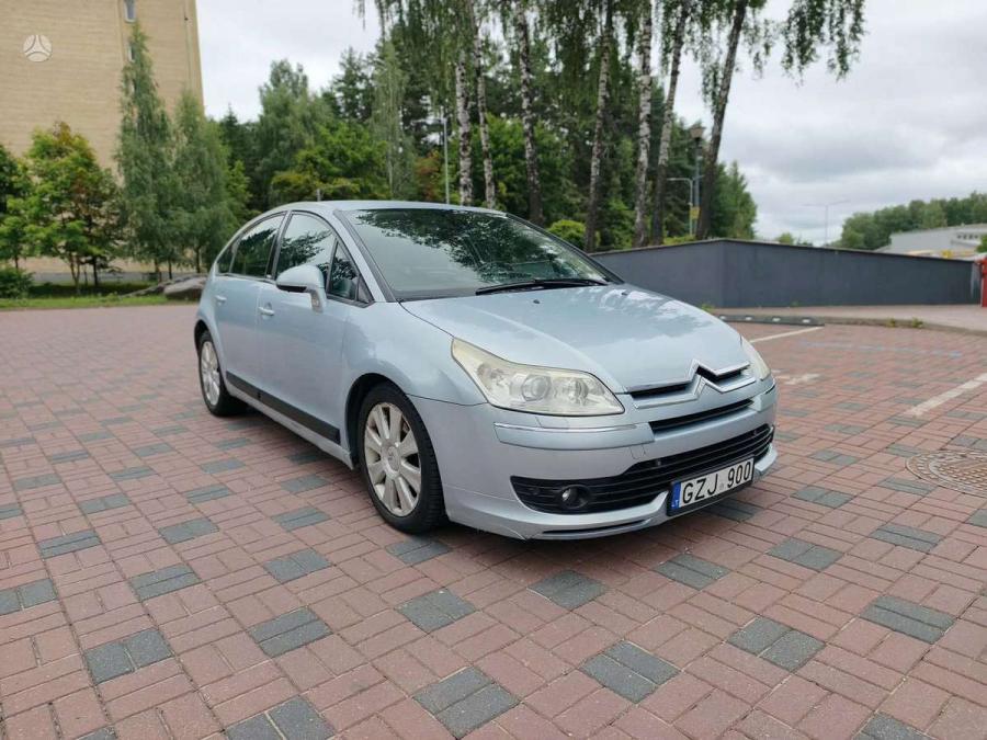 Blue Citroen C4 2007 in Vilnius, with an engine capacity of 2.00 L and mileage of 285 thousand km for 1400 €, photo 1 on AUTOMOTO.COM.LV
