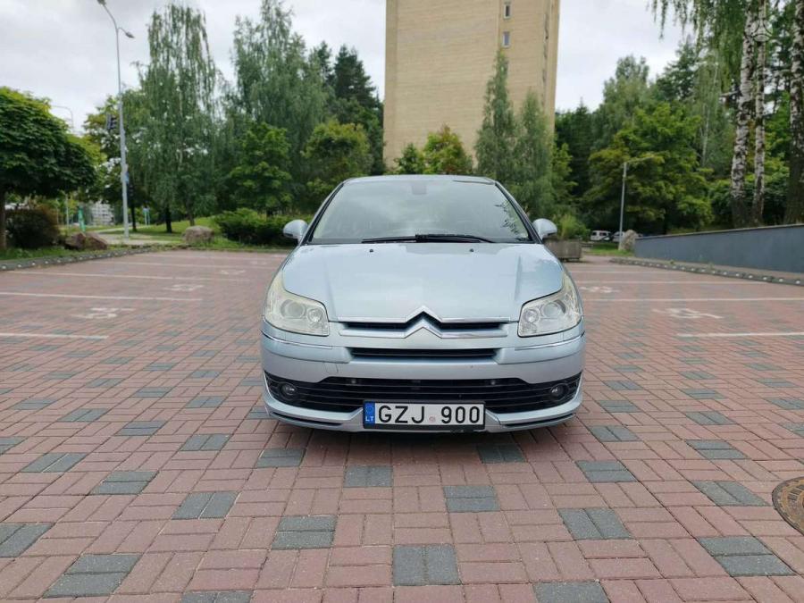 Blue Citroen C4 2007 in Vilnius, with an engine capacity of 2.00 L and mileage of 285 thousand km for 1400 €, photo 3 on AUTOMOTO.COM.LV