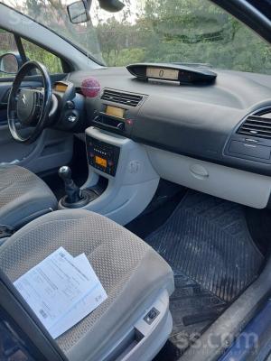 Zils Citroen C4 2007 Kuldīga, ar dzinēja tilpumu 1.60 L un nobraukumu 249 tūkst. km par 1500 €, foto 6 vietnē AUTOMOTO.COM.LV
