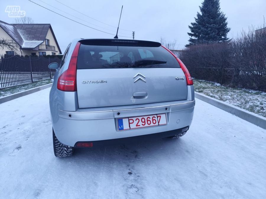 Blue Citroen C4 2008 in Druskininkai, with an engine capacity of 2.00 L and mileage of 281 thousand km for 2100 €, photo 3 on AUTOMOTO.COM.LV