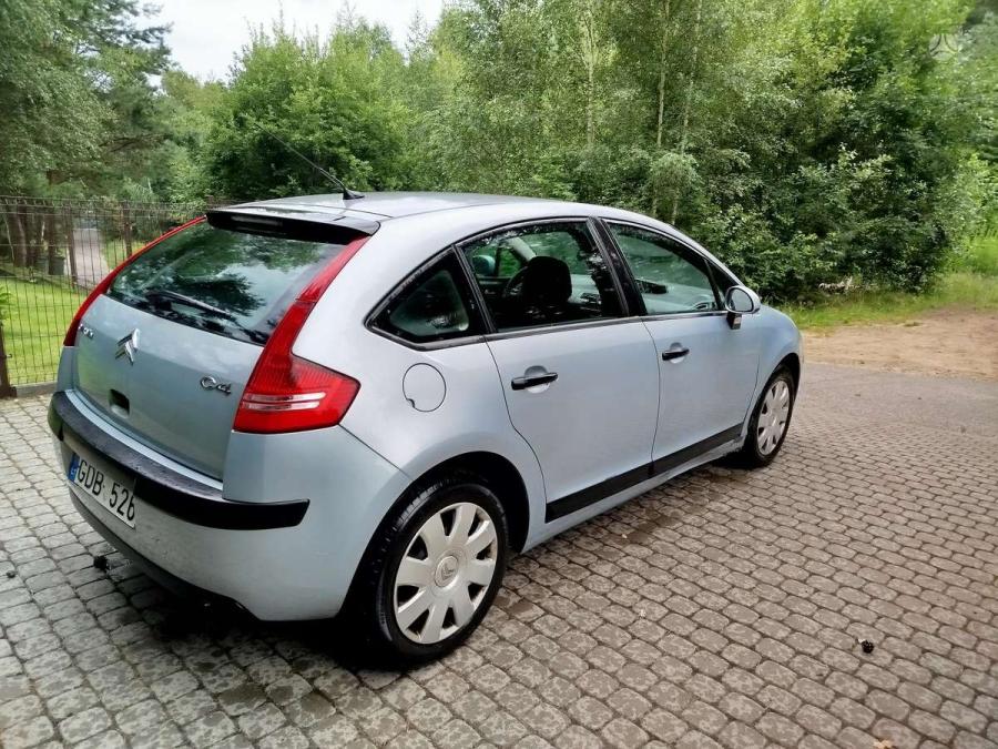 Zils Citroen C4 2008 Viļņa, ar dzinēja tilpumu 1.56 L un nobraukumu 197 tūkst. km par 1650 €, foto 6 vietnē AUTOMOTO.COM.LV