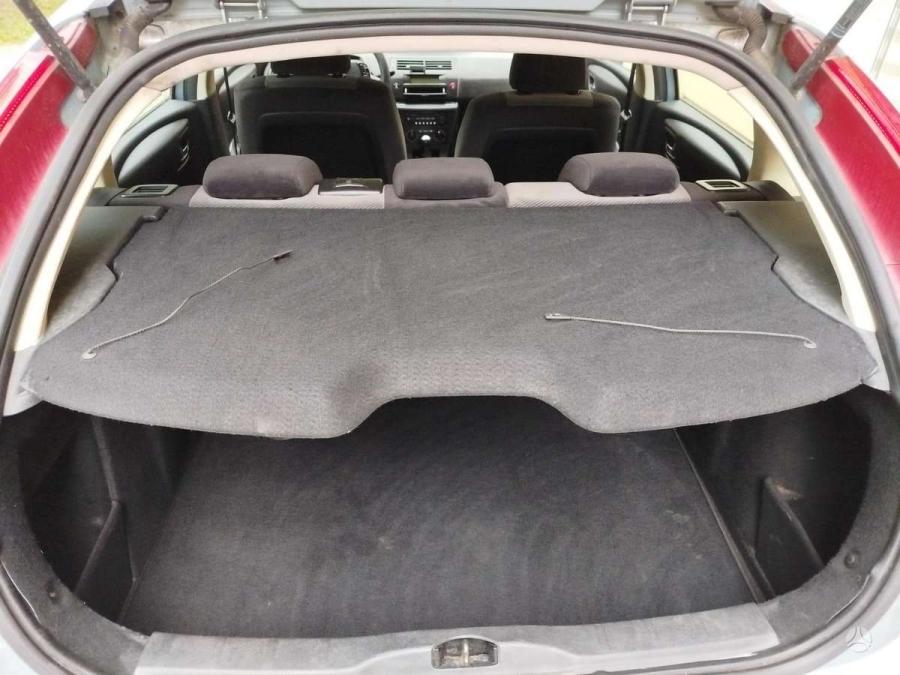 Zils Citroen C4 2008 Viļņa, ar dzinēja tilpumu 1.56 L un nobraukumu 197 tūkst. km par 1650 €, foto 15 vietnē AUTOMOTO.COM.LV