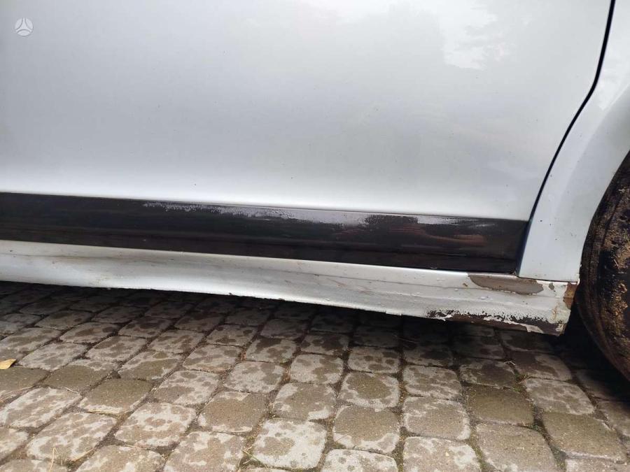 Zils Citroen C4 2008 Viļņa, ar dzinēja tilpumu 1.56 L un nobraukumu 197 tūkst. km par 1650 €, foto 21 vietnē AUTOMOTO.COM.LV