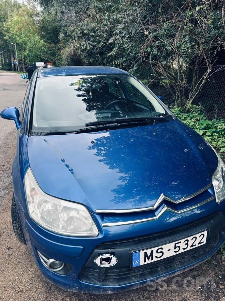 Blue Citroen C4 2009 in Riga, with an engine capacity of 1.50 L and mileage of 285 thousand km for 1500 €, photo 1 on AUTOMOTO.COM.LV