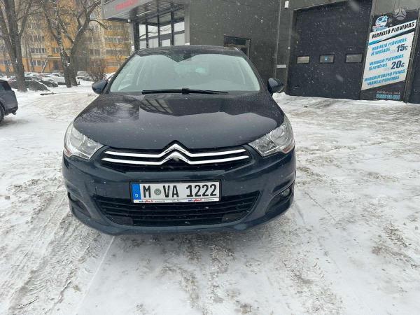 Blue Citroen C4 2010 in Kaunas, with an engine capacity of 1.60 L and mileage of 157 thousand km for 2990 €, photo 2 on AUTOMOTO.COM.LV