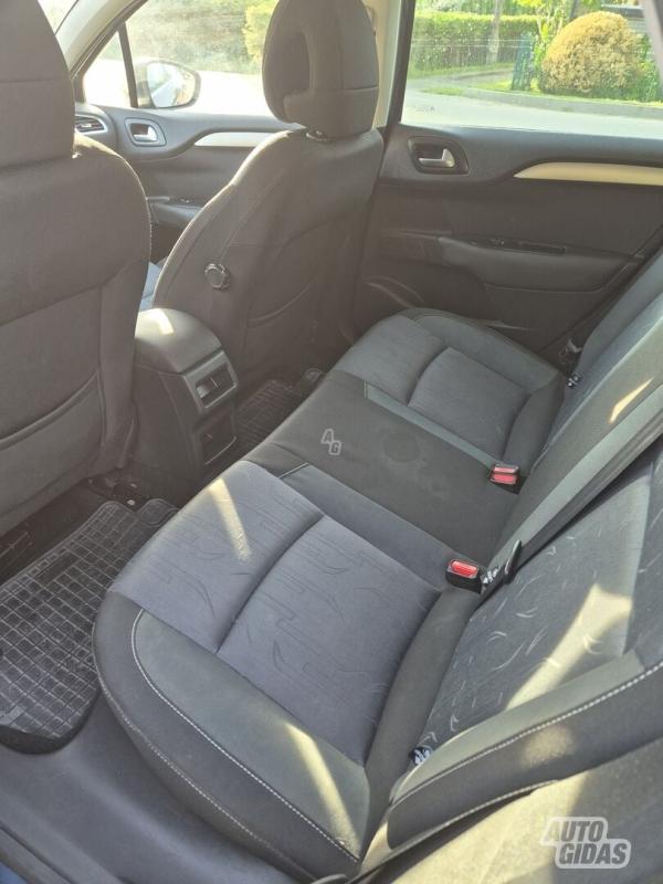 Blue Citroen C4 2010 in Telschi, with an engine capacity of 1.60 L and mileage of 287 thousand km for 2500 €, photo 6 on AUTOMOTO.COM.LV