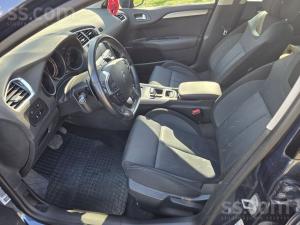 Blue Citroen C4 2011 in Riga, with an engine capacity of 1.60 L and mileage of 198 thousand km for 2950 €, photo 8 on AUTOMOTO.COM.LV