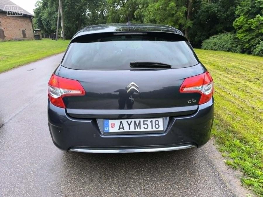 Zils Citroen C4 2011 Vilkaviškis, ar dzinēja tilpumu 1.60 L un nobraukumu 297 tūkst. km par 2550 €, foto 7 vietnē AUTOMOTO.COM.LV
