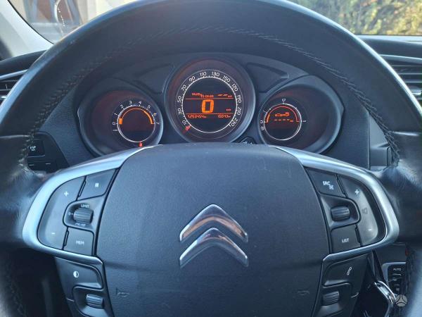 Ситроен С4 2011 в Укмерге на AUTOMOTO.COM.LV Синий Ситроен С4 2011 в Укмерге, объемом двигателя 1.56 л и пробегом 254 тыс. км за 2750 €, фото 8 на AUTOMOTO.COM.LV