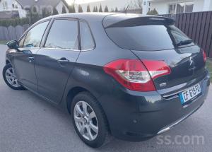 Blue Citroen C4 2012 in Riga, with an engine capacity of 1.60 L and mileage of 0 thousand km for 4385 €, photo 9 on AUTOMOTO.COM.LV