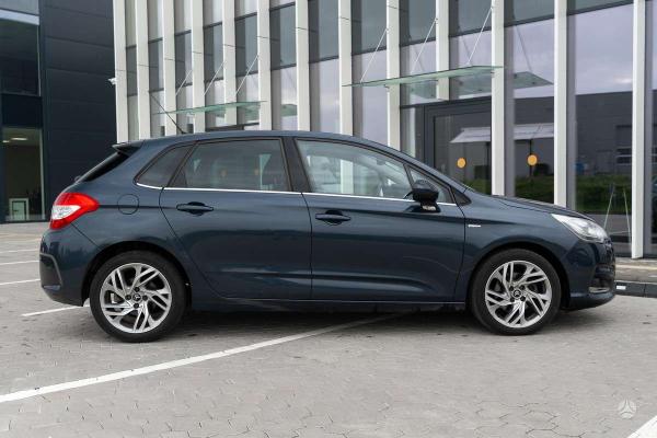 Zils Citroen C4 2012 Viļņa, ar dzinēja tilpumu 1.56 L un nobraukumu 311 tūkst. km par 3900 €, foto 8 vietnē AUTOMOTO.COM.LV