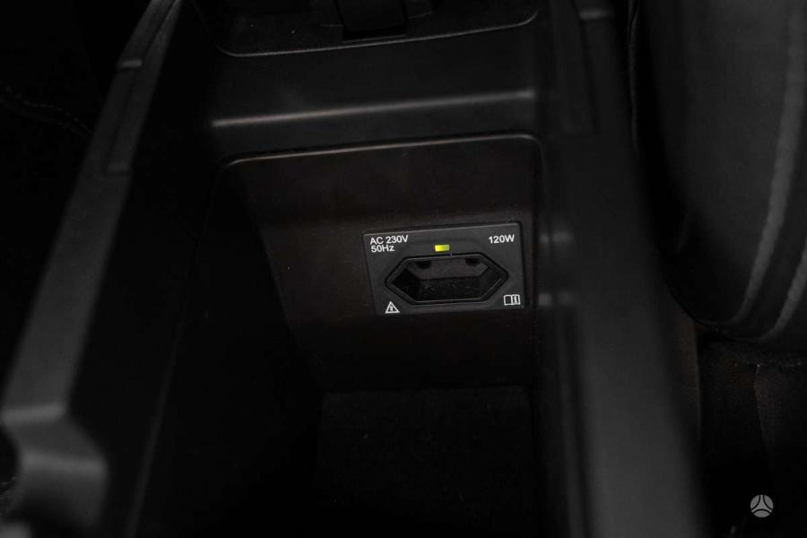 Zils Citroen C4 2012 Viļņa, ar dzinēja tilpumu 1.56 L un nobraukumu 311 tūkst. km par 3900 €, foto 25 vietnē AUTOMOTO.COM.LV