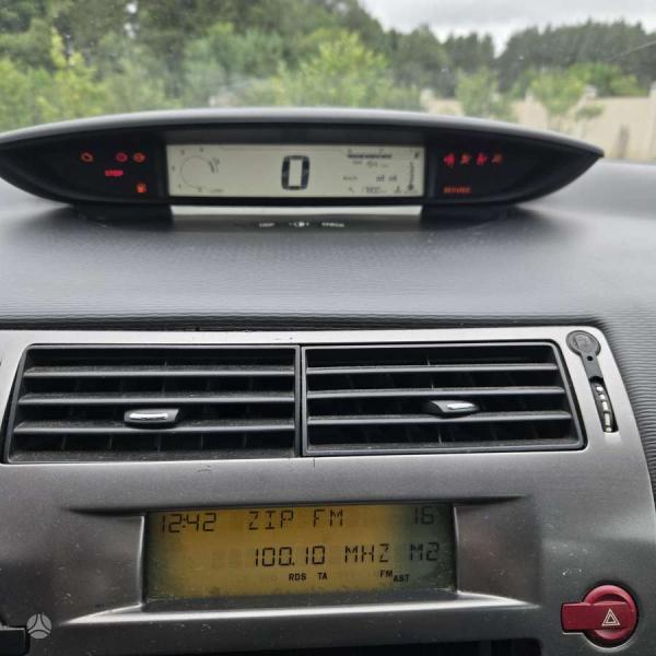 Blue Citroen C4 2014 in Vilnius, with an engine capacity of 1.56 L and mileage of 298 thousand km for 2600 €, photo 1 on AUTOMOTO.COM.LV