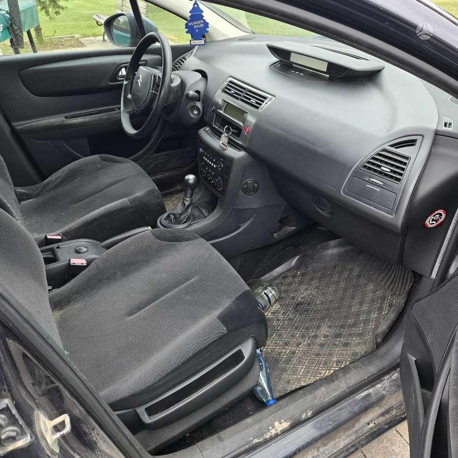 Zils Citroen C4 2014 Viļņa, ar dzinēja tilpumu 1.56 L un nobraukumu 298 tūkst. km par 2600 €, foto 5 vietnē AUTOMOTO.COM.LV