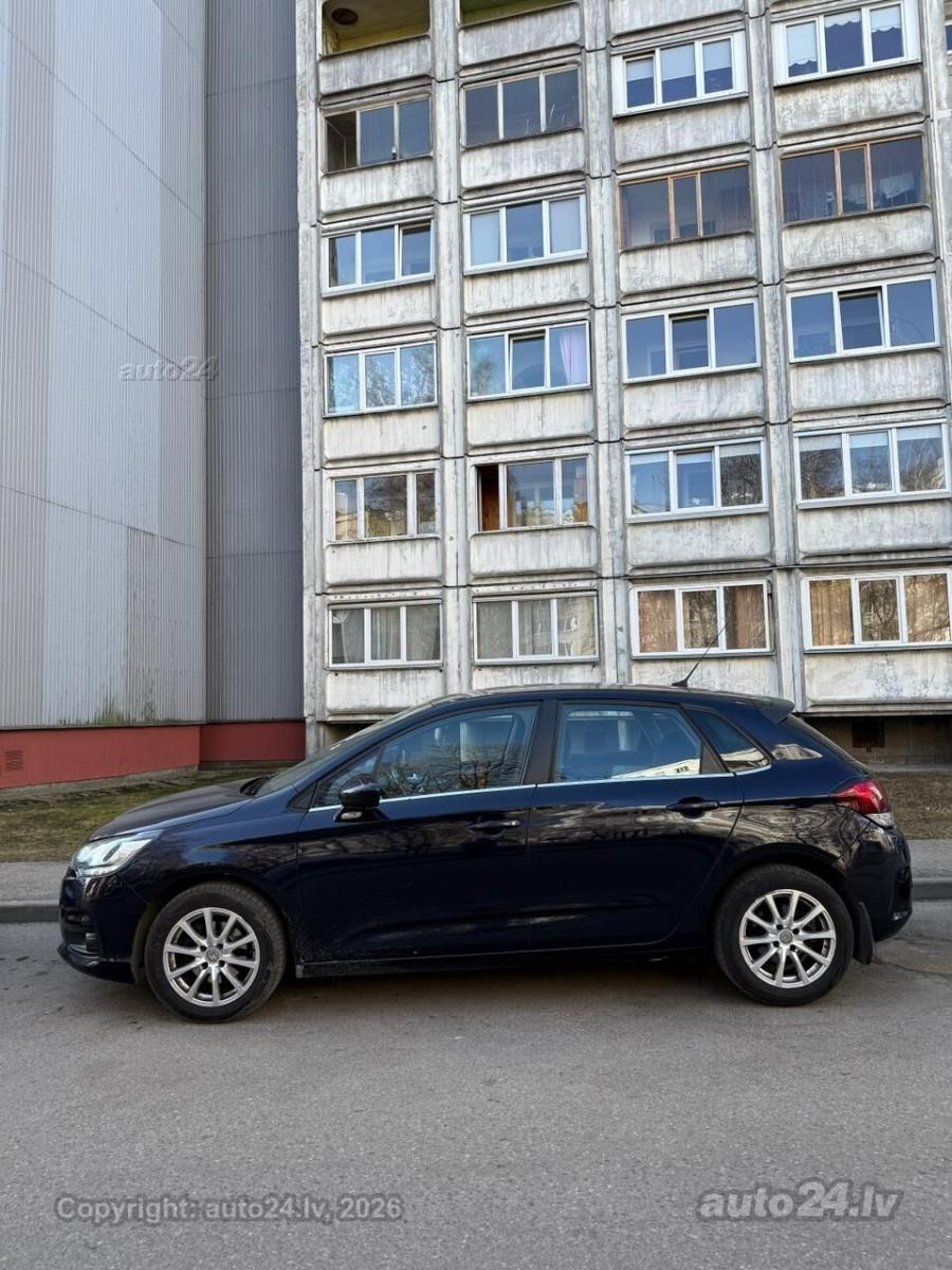 Zils Citroen C4 2016 Rīga, ar dzinēja tilpumu 1.50 L un nobraukumu 194 tūkst. km par 5300 €, foto 3 vietnē AUTOMOTO.COM.LV