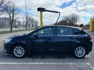 Blue Citroen C4 2016 in Riga, with an engine capacity of 1.60 L and mileage of 194 thousand km for 3400 €, photo 3 on AUTOMOTO.COM.LV