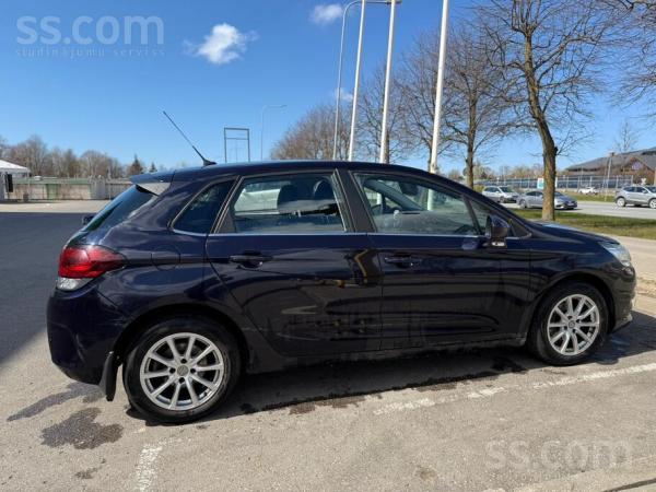 Blue Citroen C4 2016 in Riga, with an engine capacity of 1.60 L and mileage of 194 thousand km for 3400 €, photo 6 on AUTOMOTO.COM.LV