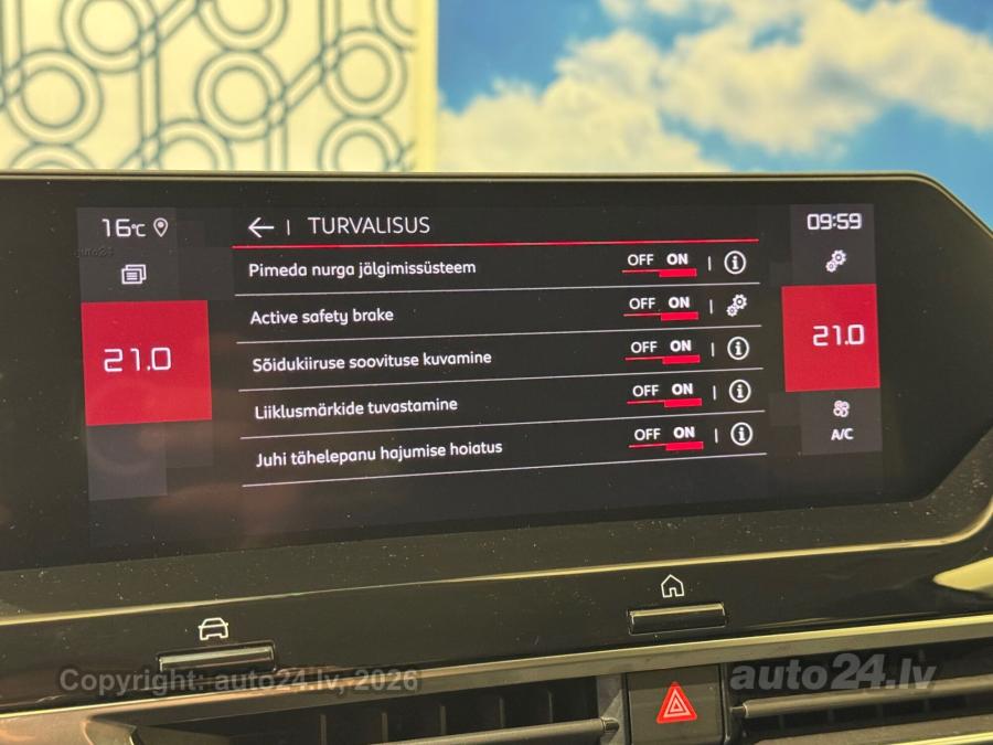 Zils Citroen C4 2021 Tallina, ar dzinēja tilpumu 1.50 L un nobraukumu 99 tūkst. km par 15500 €, foto 18 vietnē AUTOMOTO.COM.LV