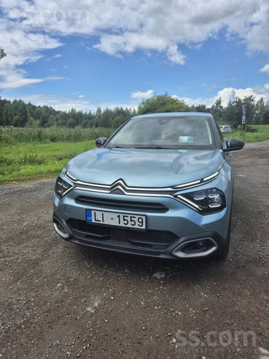 Blue Citroen C4 2021 in Jelgava, with an engine capacity of 1.50 L and mileage of 146 thousand km for 13500 €, photo 3 on AUTOMOTO.COM.LV