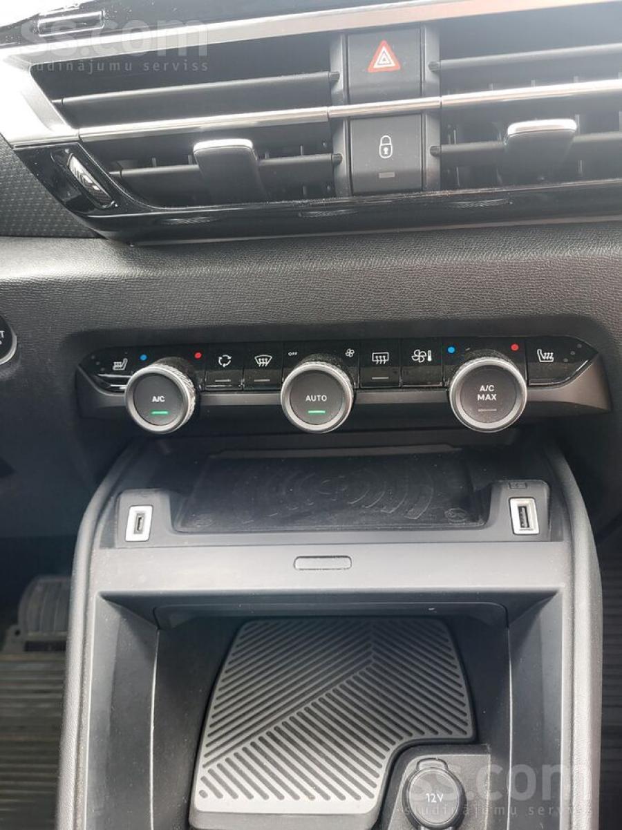 Blue Citroen C4 2021 in Jelgava, with an engine capacity of 1.50 L and mileage of 146 thousand km for 13500 €, photo 11 on AUTOMOTO.COM.LV
