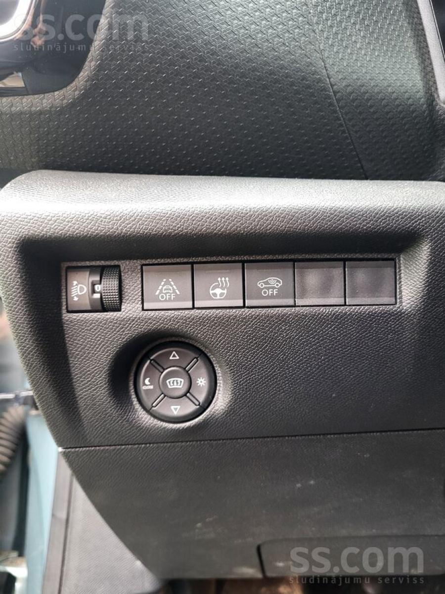 Blue Citroen C4 2021 in Jelgava, with an engine capacity of 1.50 L and mileage of 146 thousand km for 13500 €, photo 13 on AUTOMOTO.COM.LV