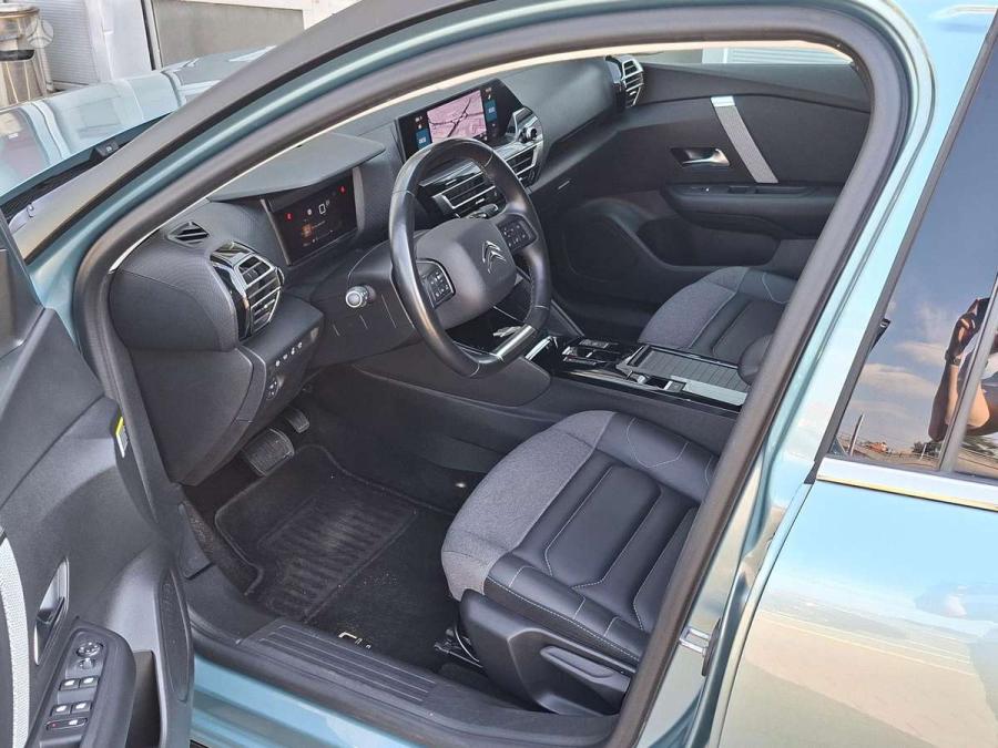 Blue Citroen C4 2023 in Vilnius, with an engine capacity of 1.20 L and mileage of 56 thousand km for 16500 €, photo 8 on AUTOMOTO.COM.LV