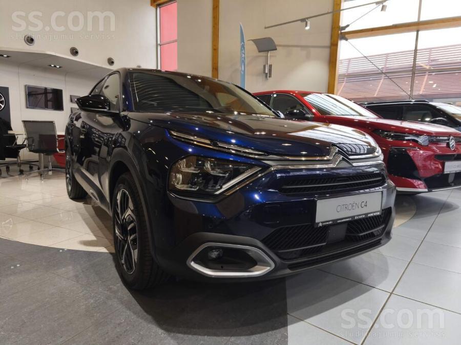 Blue Citroen C4 2024 in Riga, with an engine capacity of 1.20 L and mileage of 5 thousand km for 25995 €, photo 3 on AUTOMOTO.COM.LV