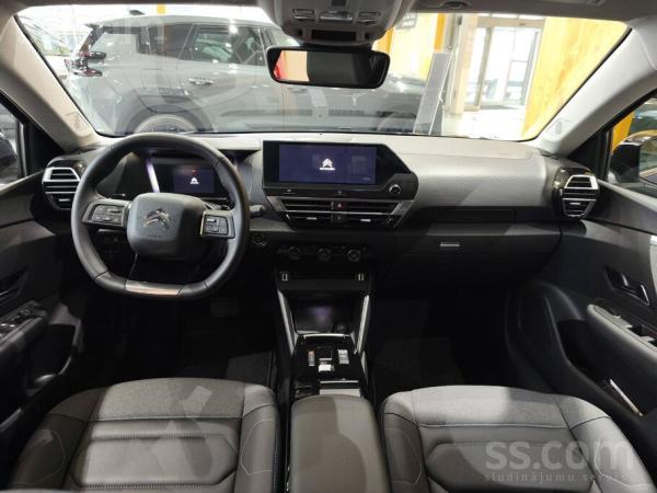 Blue Citroen C4 2024 in Riga, with an engine capacity of 1.20 L and mileage of 5 thousand km for 25995 €, photo 7 on AUTOMOTO.COM.LV