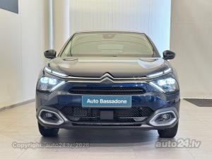 Zils Citroen C4 2024 Tallina, ar dzinēja tilpumu 1.50 L un nobraukumu 14 tūkst. km par 24900 €, foto 3 vietnē AUTOMOTO.COM.LV