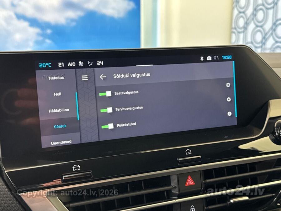 Zils Citroen C4 2024 Tallina, ar dzinēja tilpumu 1.50 L un nobraukumu 14 tūkst. km par 24900 €, foto 13 vietnē AUTOMOTO.COM.LV