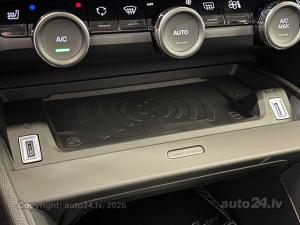 Zils Citroen C4 2024 Tallina, ar dzinēja tilpumu 1.50 L un nobraukumu 14 tūkst. km par 24900 €, foto 14 vietnē AUTOMOTO.COM.LV
