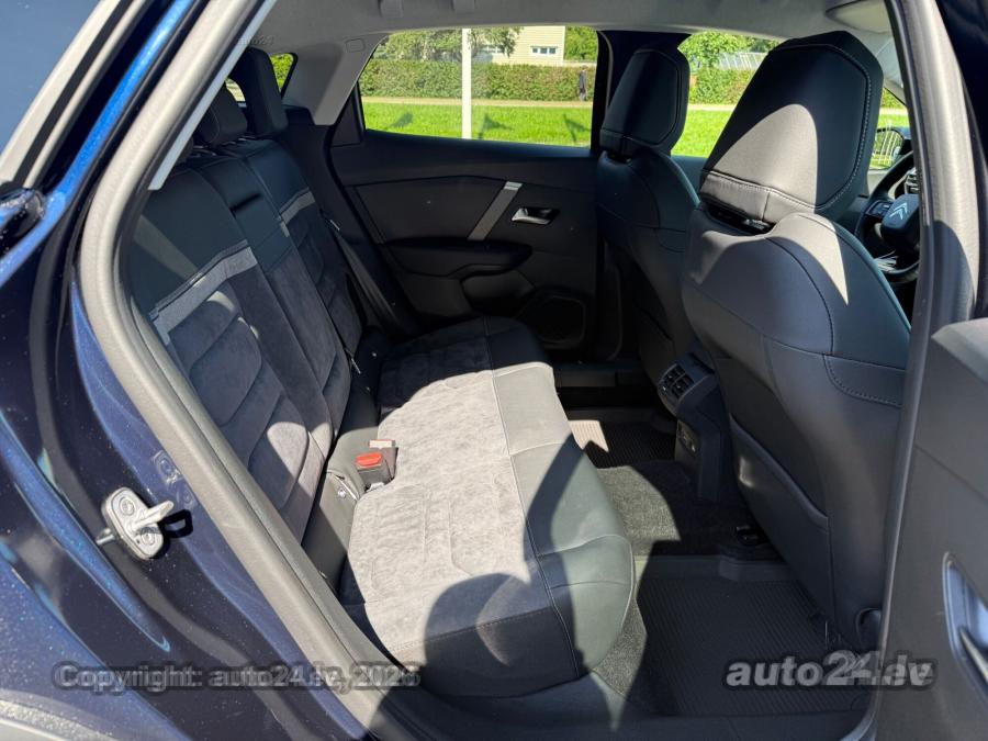 Zils Citroen C4 2024 Jehvi, ar dzinēja tilpumu 1.20 L un nobraukumu 17 tūkst. km par 23490 €, foto 12 vietnē AUTOMOTO.COM.LV