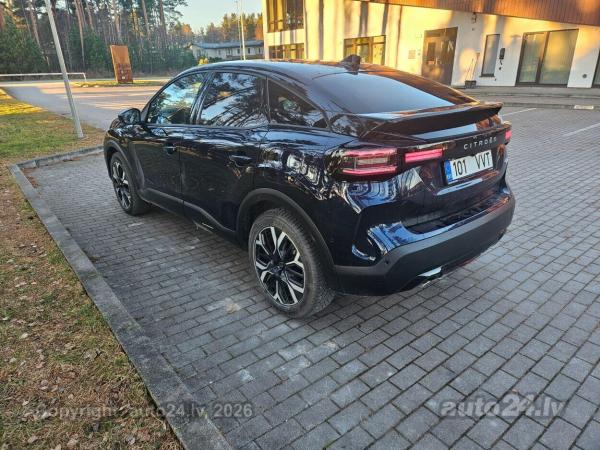Zils Citroen C4 2025 Tallina, ar dzinēja tilpumu 1.20 L un nobraukumu 12 tūkst. km par 26000 €, foto 4 vietnē AUTOMOTO.COM.LV