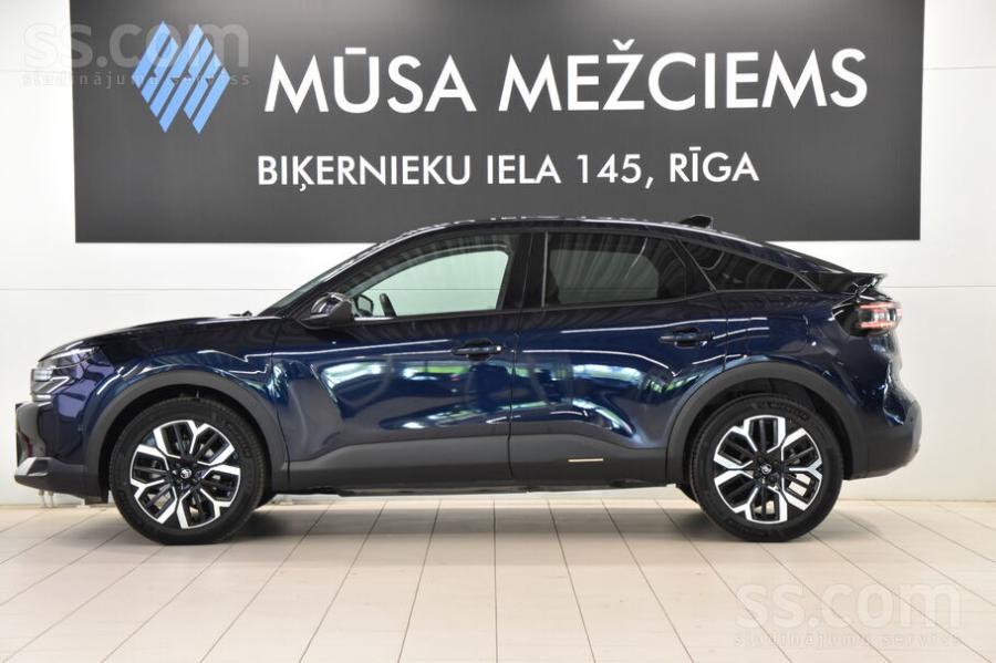 Zils Citroen C4 2025 Rīga, ar dzinēja tilpumu 1.20 L un nobraukumu 4 tūkst. km par 23990 €, foto 6 vietnē AUTOMOTO.COM.LV